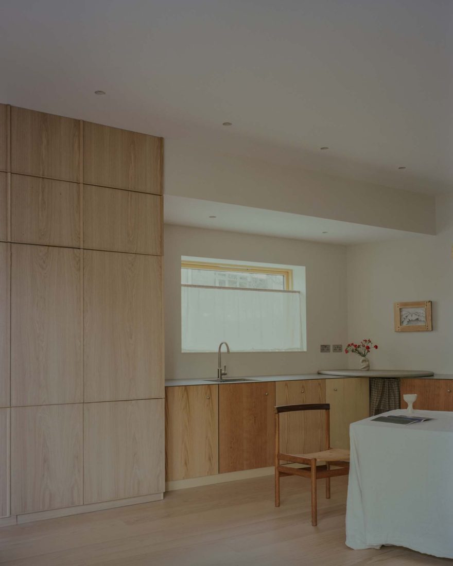 NIKJOO completes ‘playful’ curved infill scheme in north London