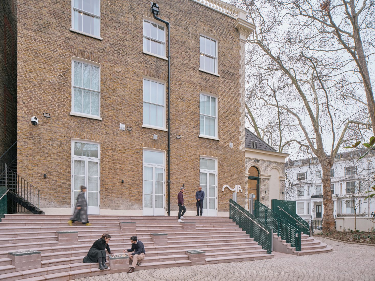 A Small Studio upgrades Arabic arts organisation HQ in South Kensington