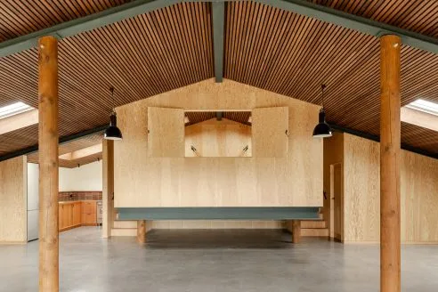 Fieldwork Architects reworks former East Anglia stables into home