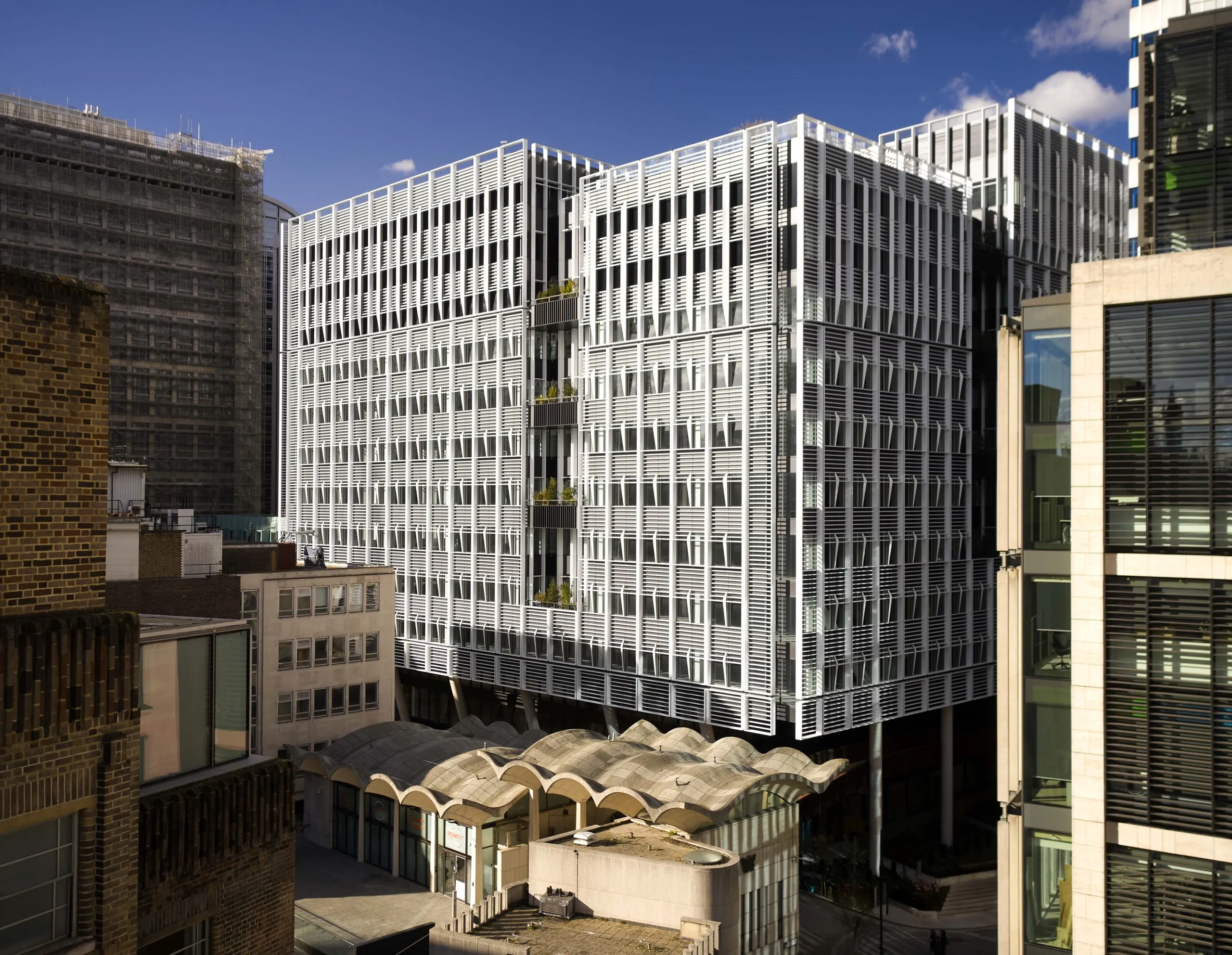 Allies and Morrison completes new headquarters building in Square Mile