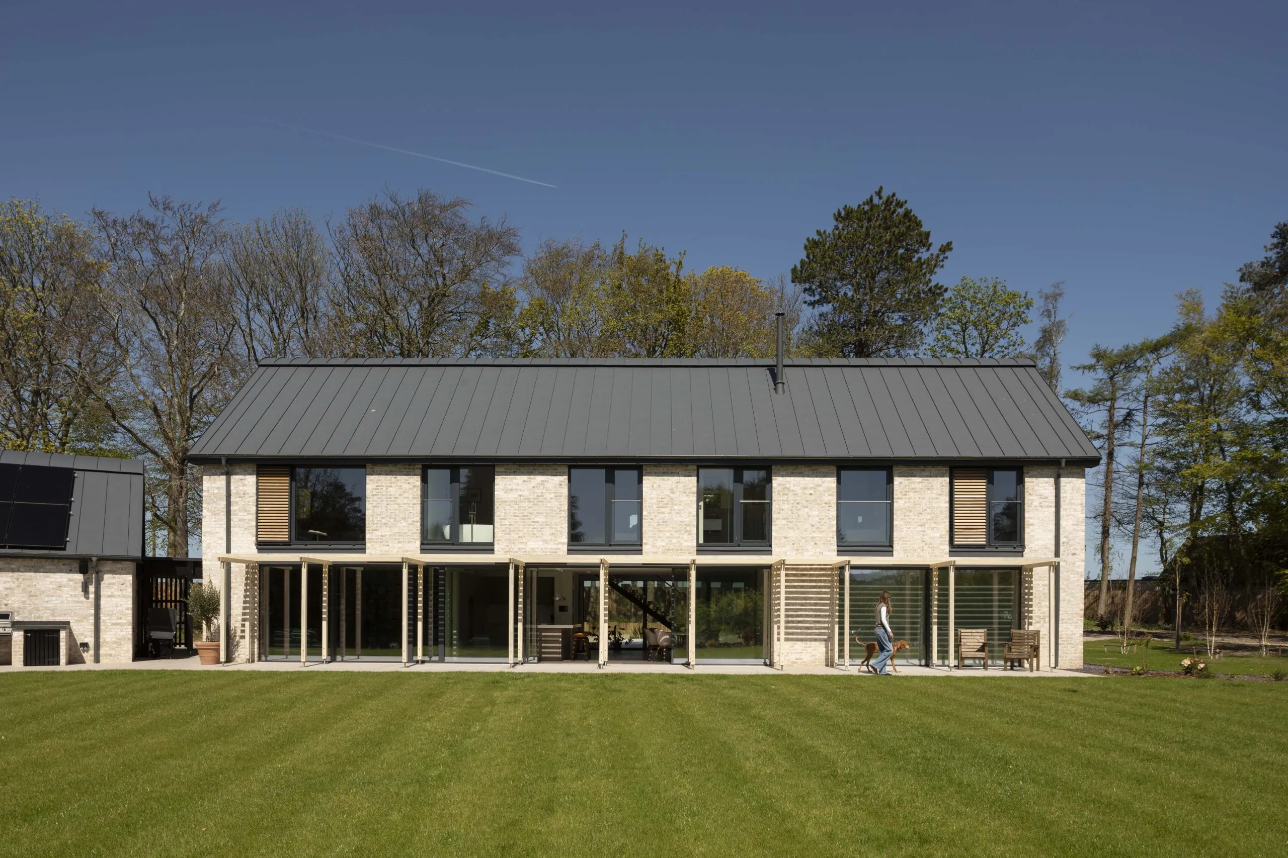 ZONE Architects completes low-energy ‘longhouse’ near St Andrews